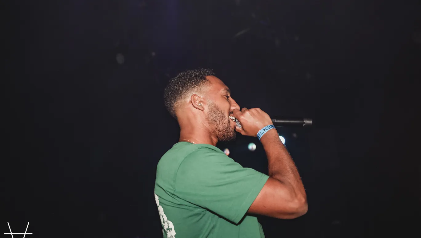 De Echte Amsterdammer – Nana Asare | I amsterdam